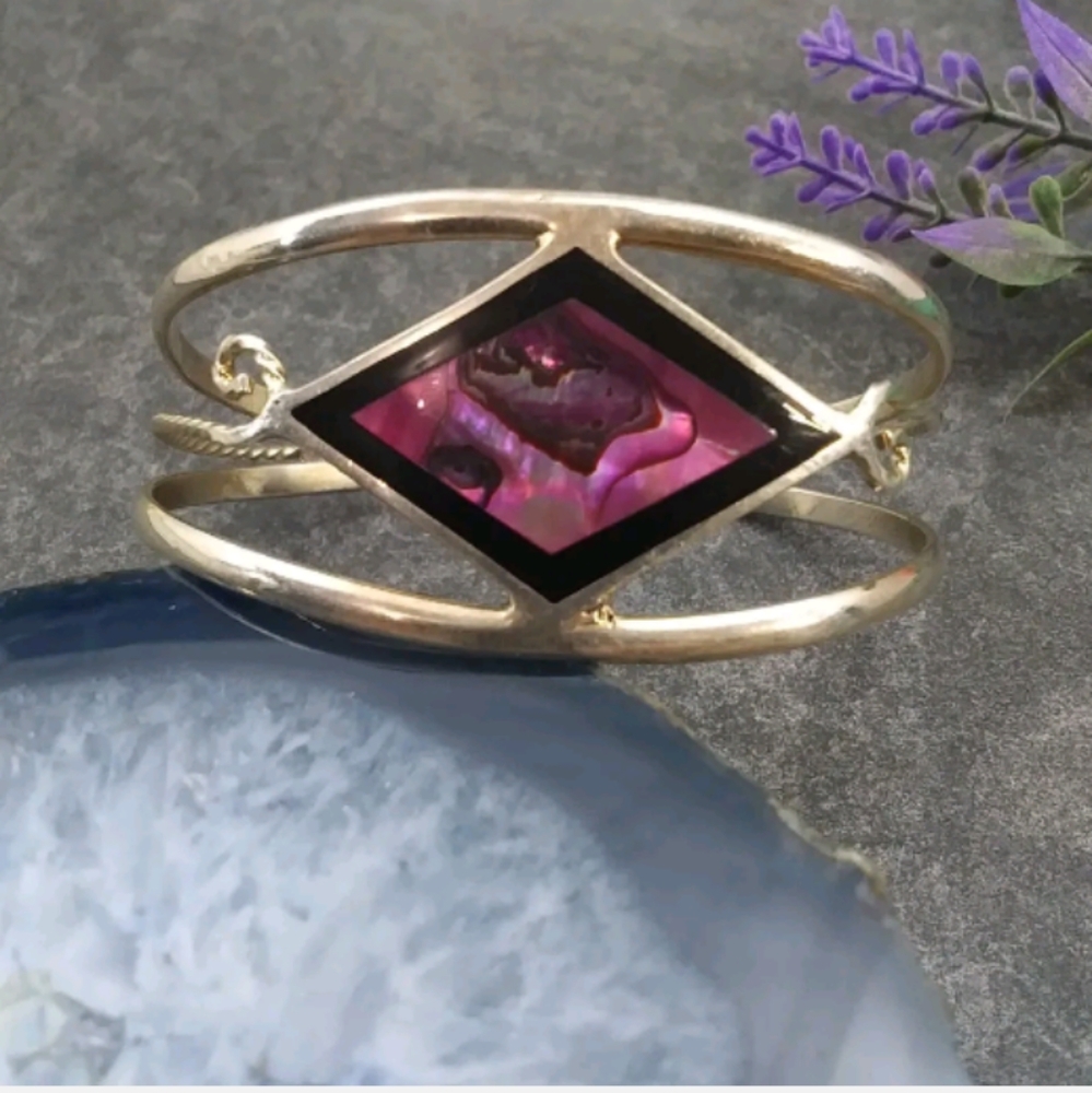 Alpaca Mexico Shell Inlay Cuff Bracelet. - Gem
